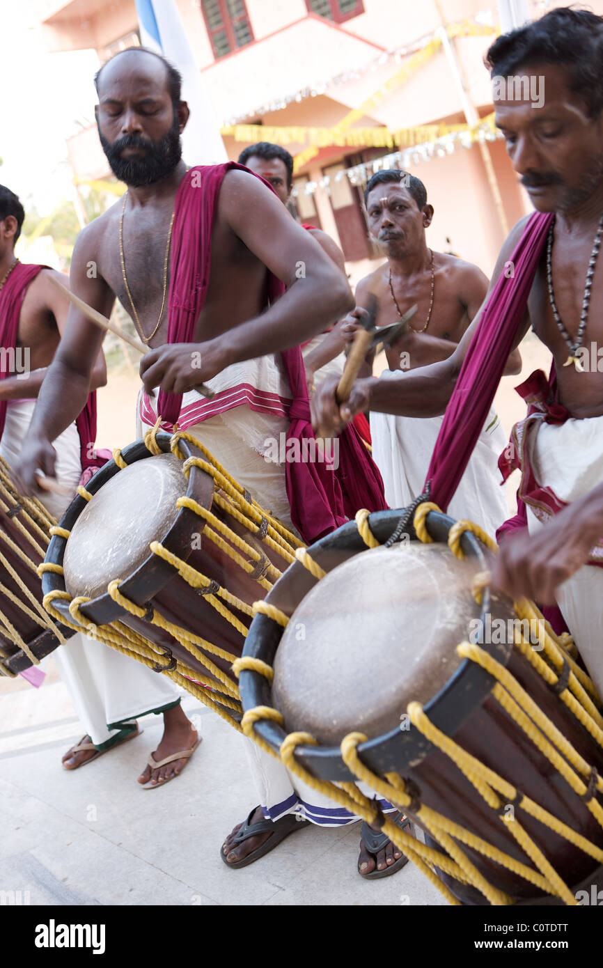 Traditional Indian drummers, Kochi, Kerala, india Stock Photo - Alamy