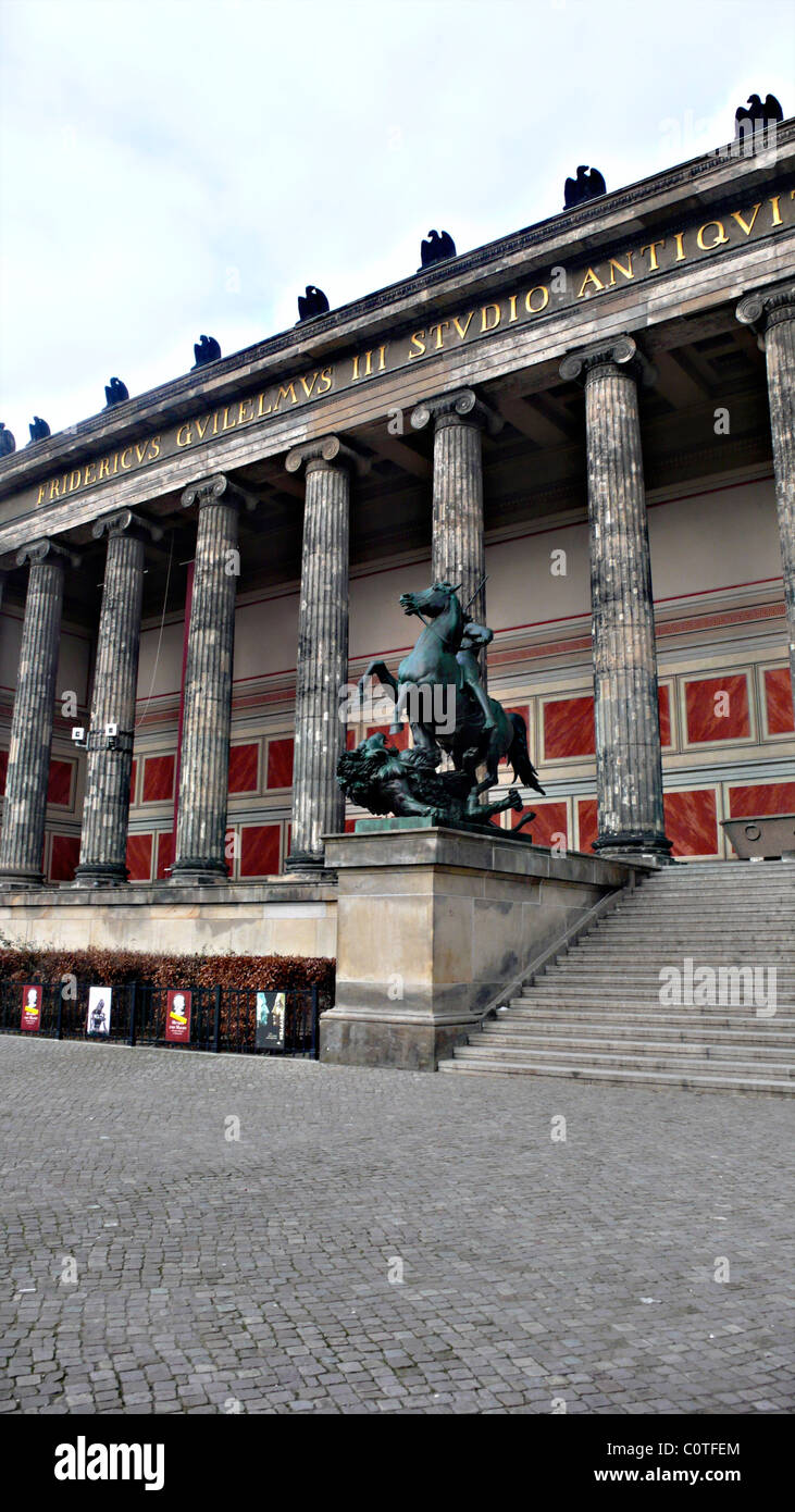 Statues Berlin bridge Stock Photo - Alamy