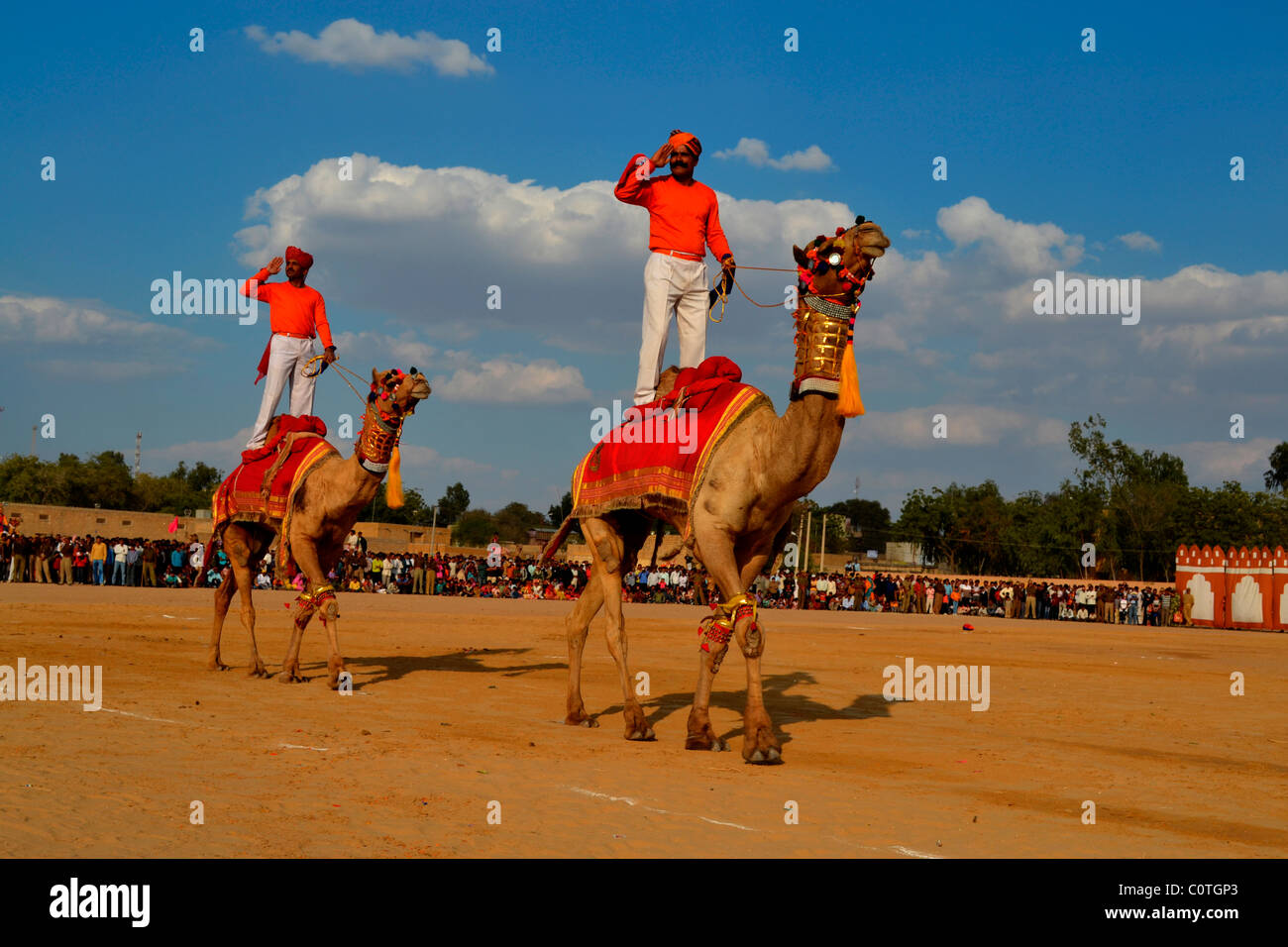 Indian acrobats hi-res stock photography and images - Alamy