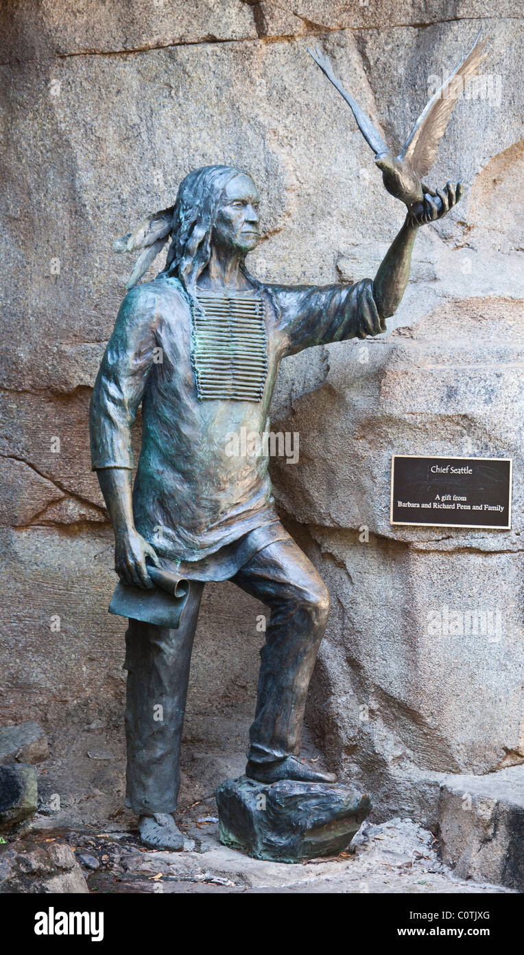 Seattle monument hi-res stock photography and images - Alamy