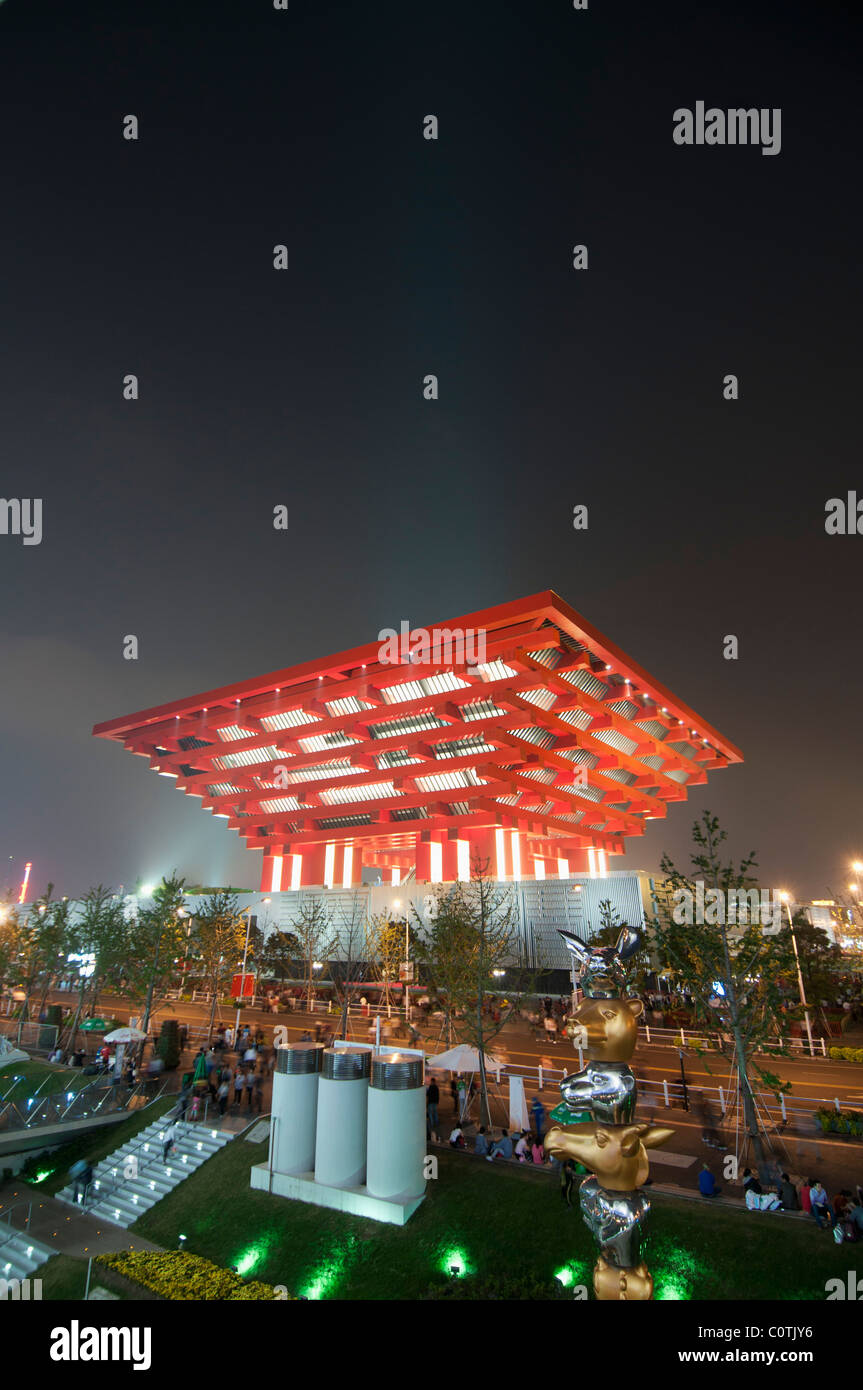 Night view of Shanghai 2010 World Expo with Chinese Pavilion and Expo ...