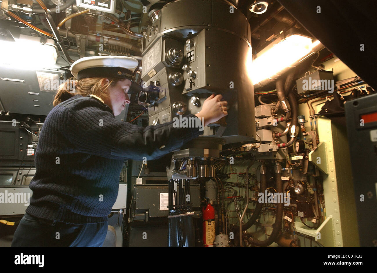 Submarine periscope hi-res stock photography and images - Alamy