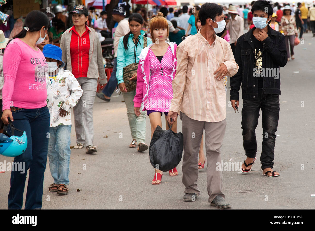 People at Water Festival, Phnom Penh, Cambodia Stock Photo - Alamy
