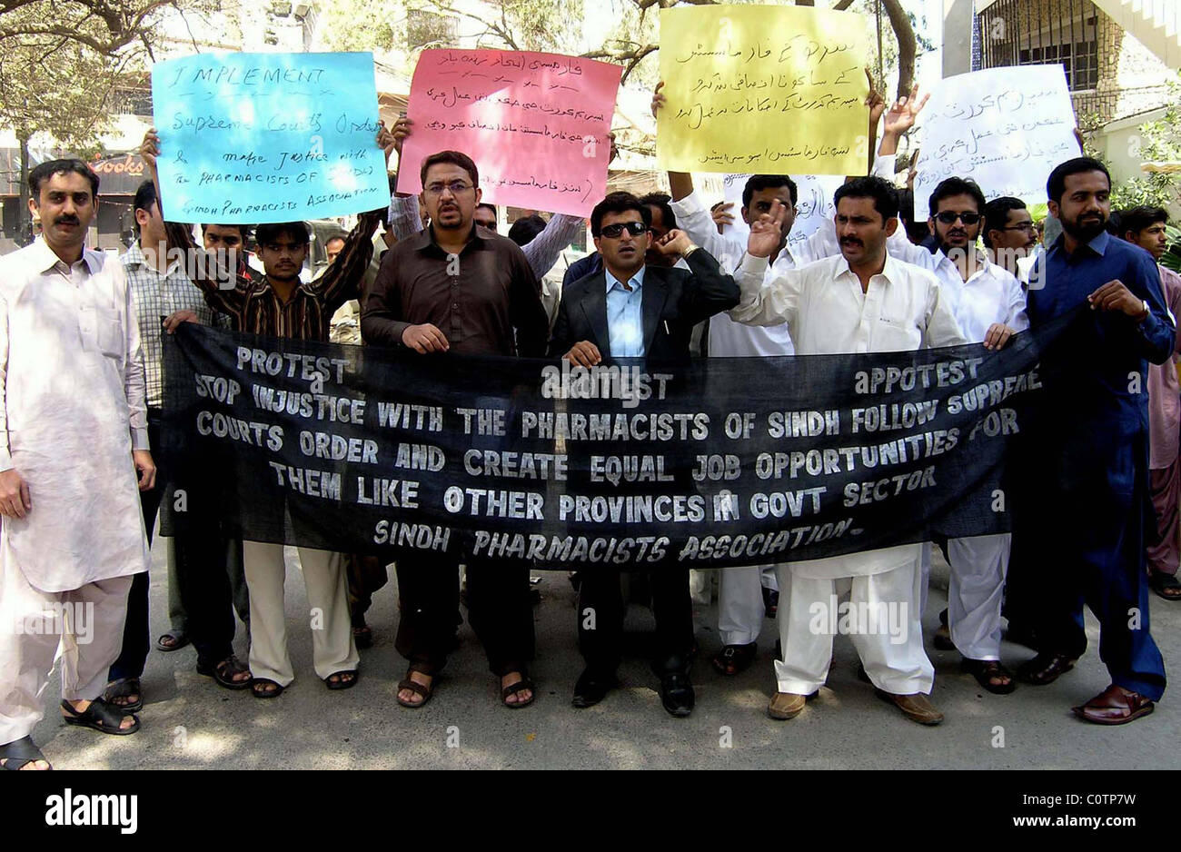 Pharmacists protest hi-res stock photography and images - Alamy