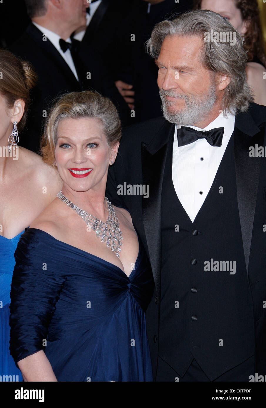 JEFF BRIDGES & SUSAN BRIDGES 83RD ACADEMY AWARDS RED CARPET ARRIVALS ...