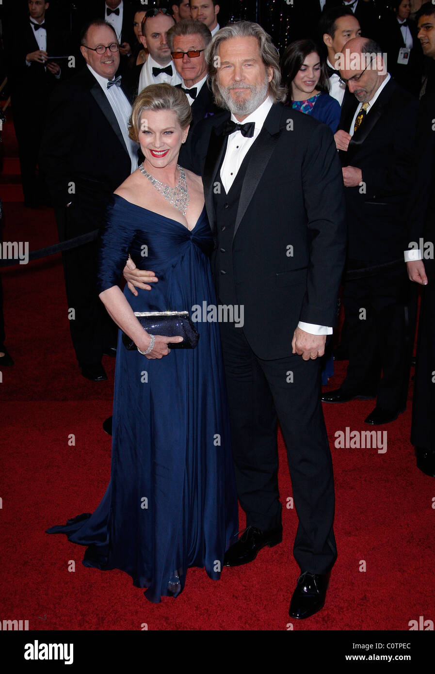JEFF BRIDGES & WIFE SUSAN BRIDGES 83RD ACADEMY AWARDS RED CARPET ...