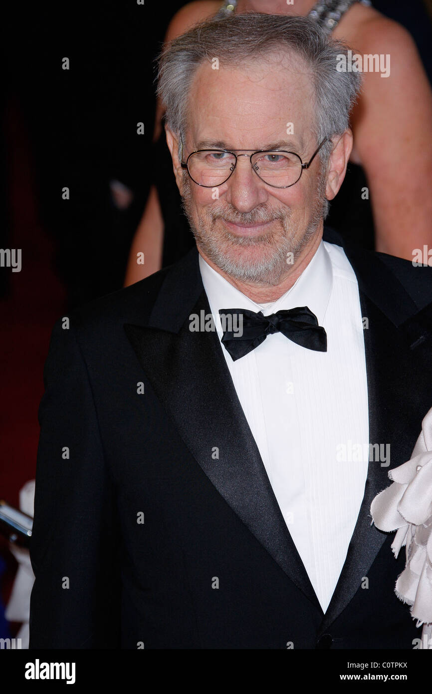 STEVEN SPIELBERG 83RD ACADEMY AWARDS RED CARPET ARRIVALS KODAK THEATRE ...