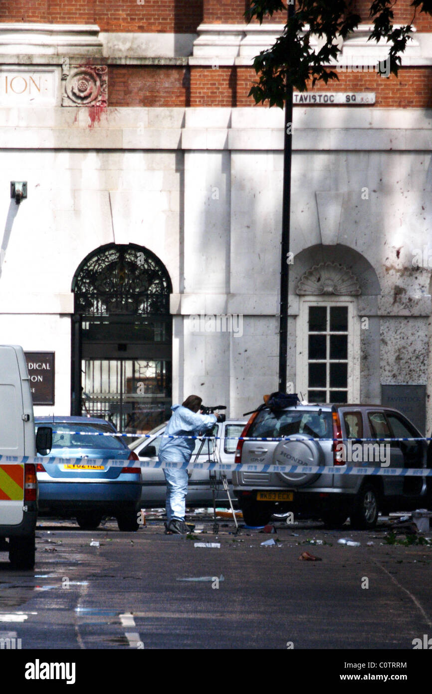 LONDON, UK. 7 July 2005. Aftermath of a bomb placed on a London bus ...