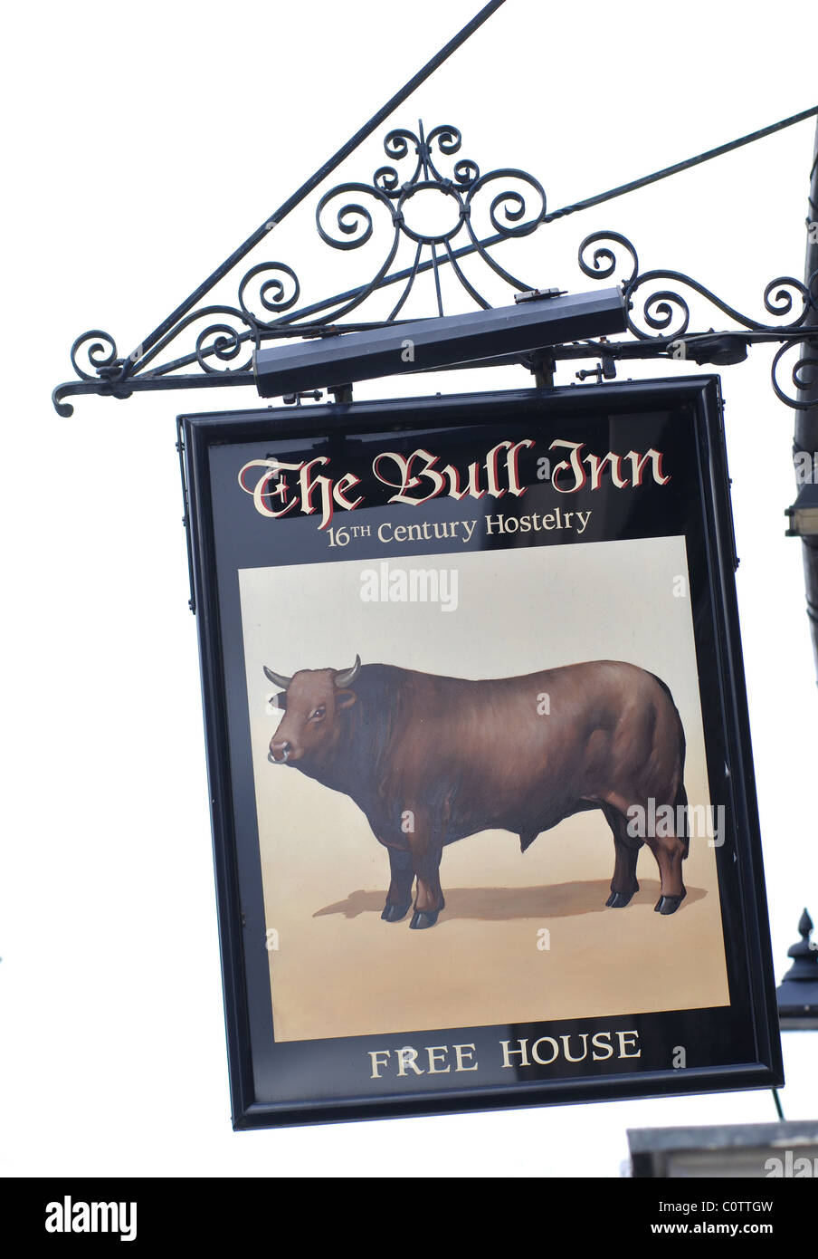 The Bull Inn sign, Charlbury, Oxfordshire, England, UK Stock Photo - Alamy