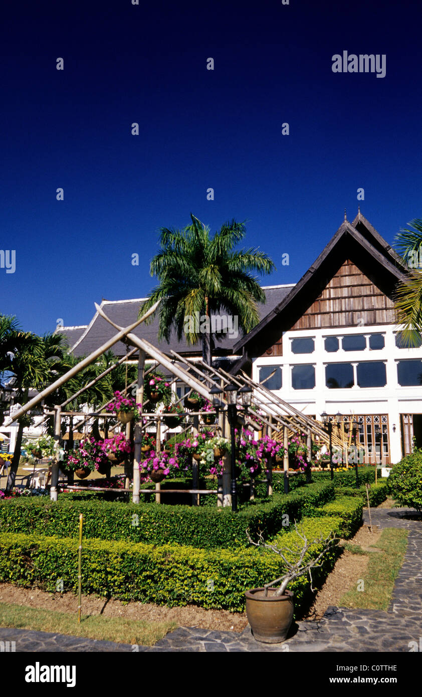 Luxury northern thailand resort hi-res stock photography and images - Alamy