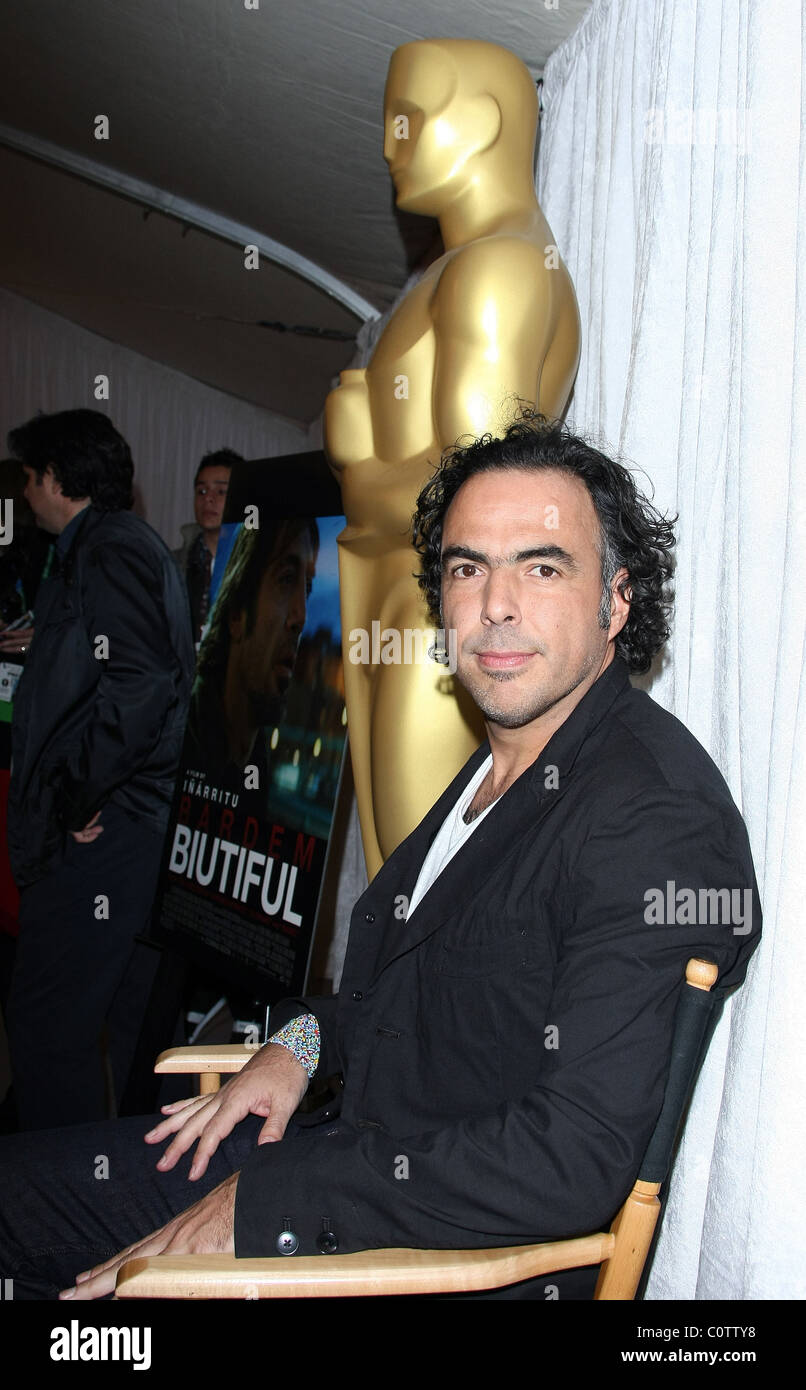 Foreign directors hi-res stock photography and images - Alamy