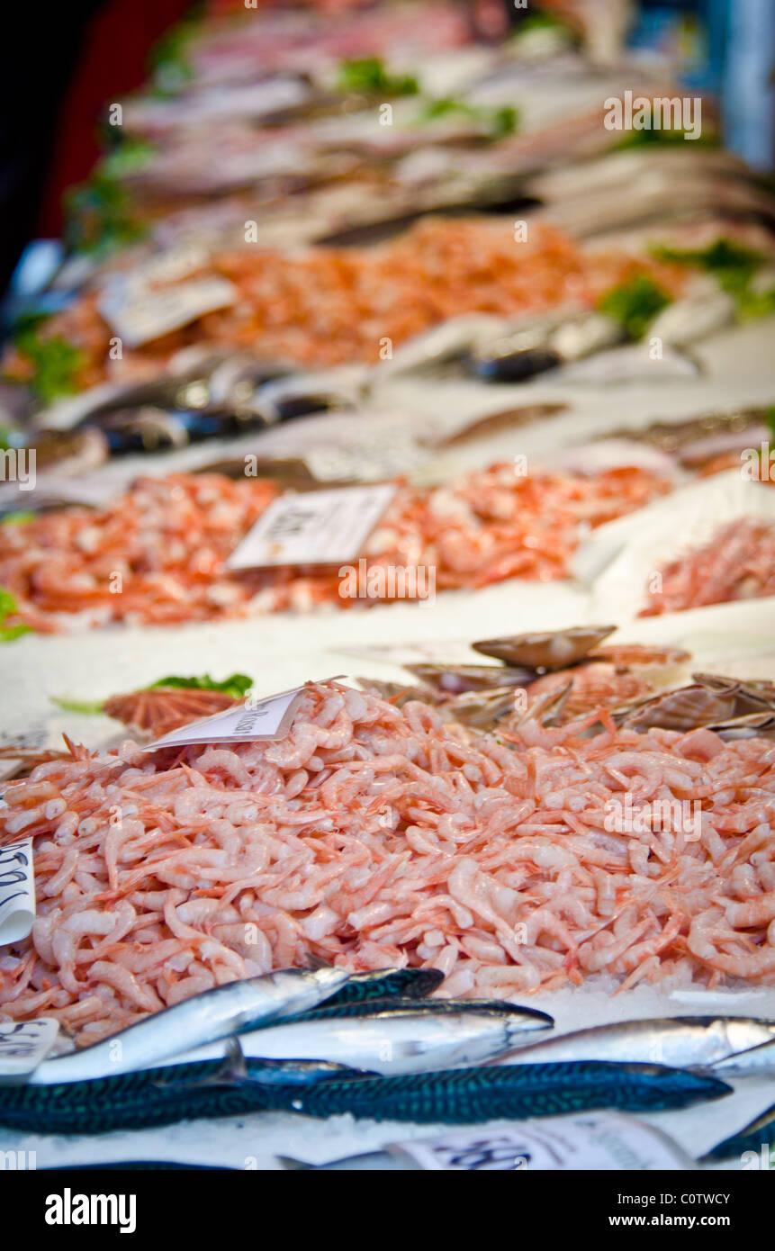 Fish mongers hi-res stock photography and images - Alamy