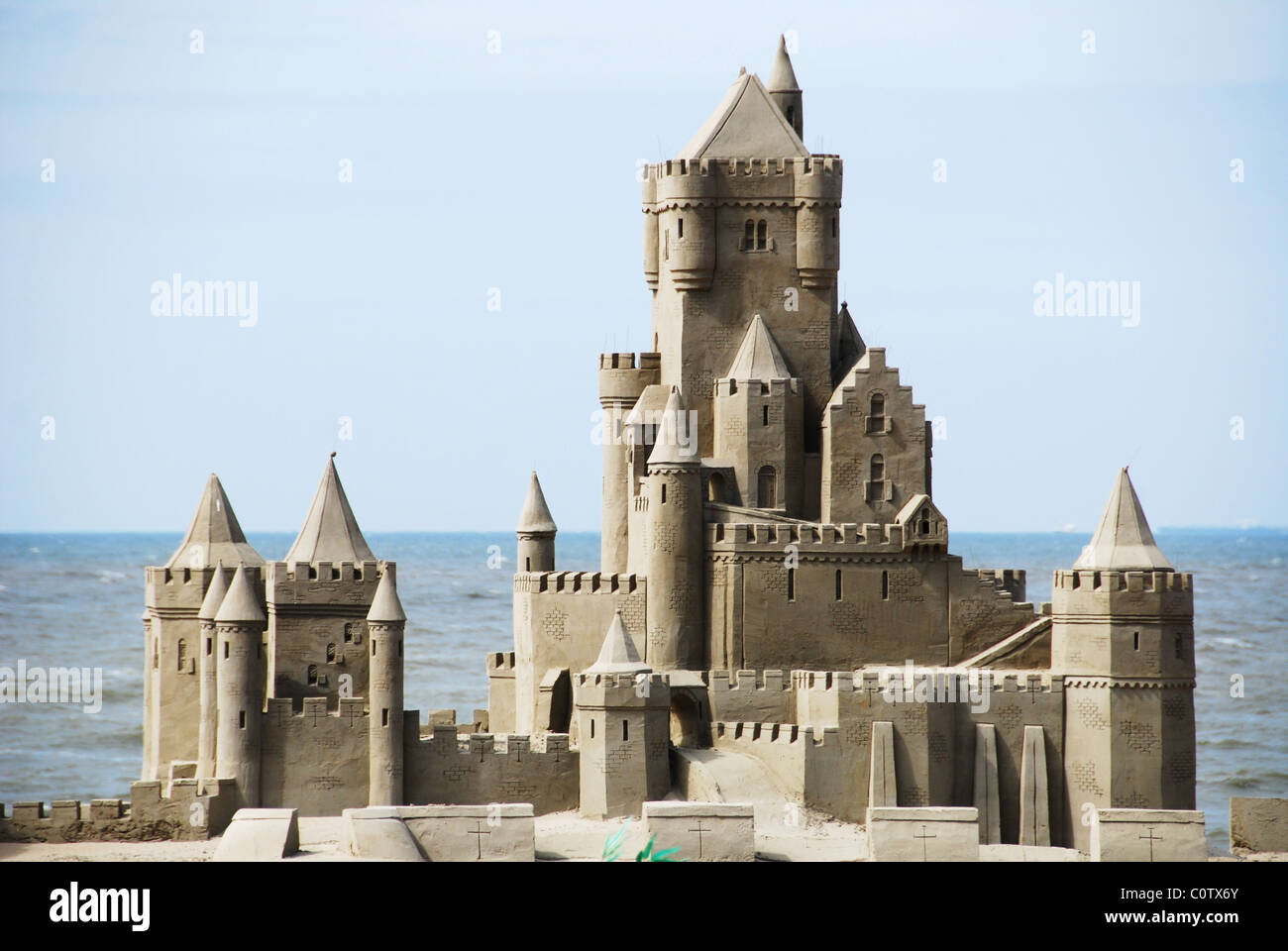Castle sand sculpture hi-res stock photography and images - Alamy
