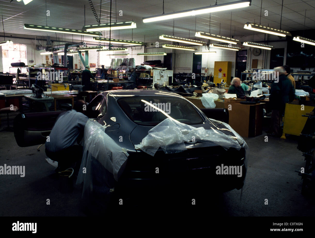 British sports car factory hi-res stock photography and images - Alamy