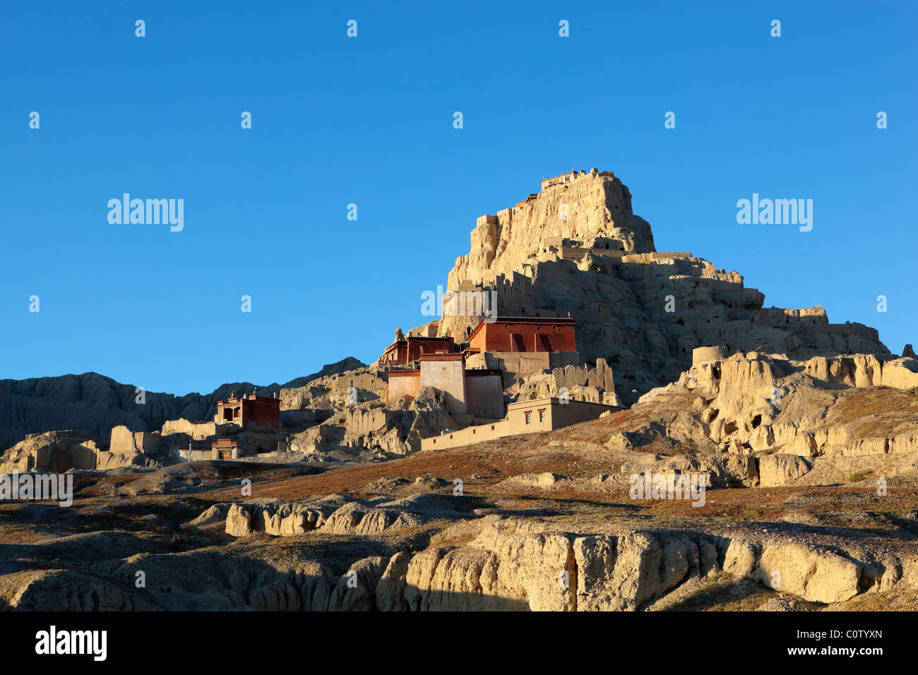 Tibetan castle hi-res stock photography and images - Alamy