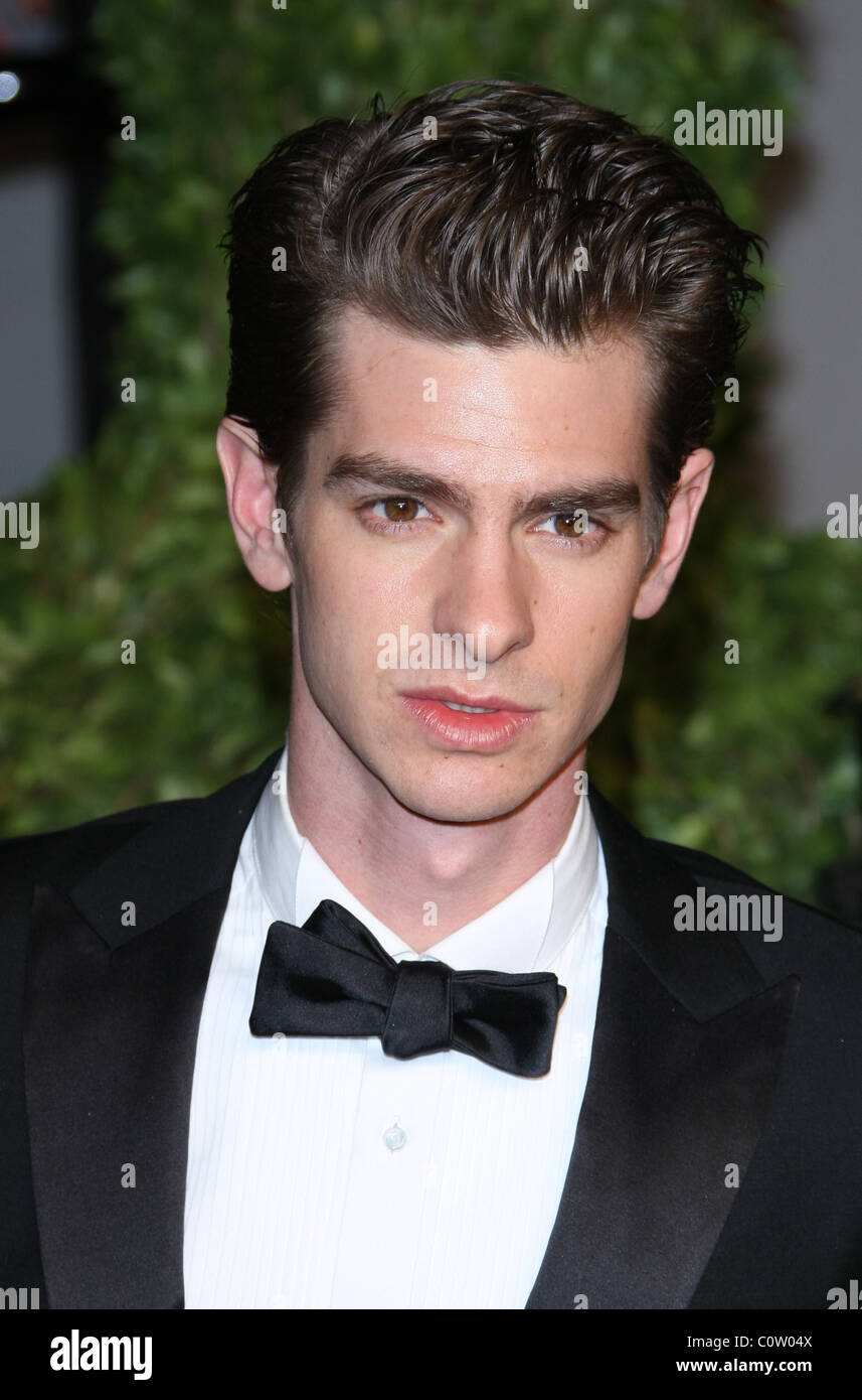 ANDREW GARFIELD 2011 VANITY FAIR OSCAR PARTY LOS ANGELES CALIFORNIA USA ...