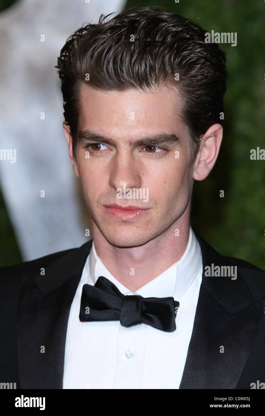 ANDREW GARFIELD 2011 VANITY FAIR OSCAR PARTY LOS ANGELES CALIFORNIA USA ...