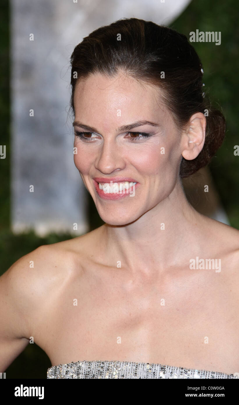 HILARY SWANK 2011 VANITY FAIR OSCAR PARTY LOS ANGELES CALIFORNIA USA 27 ...