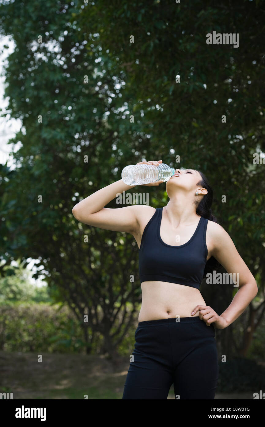 India woman water park hi-res stock photography and images - Alamy