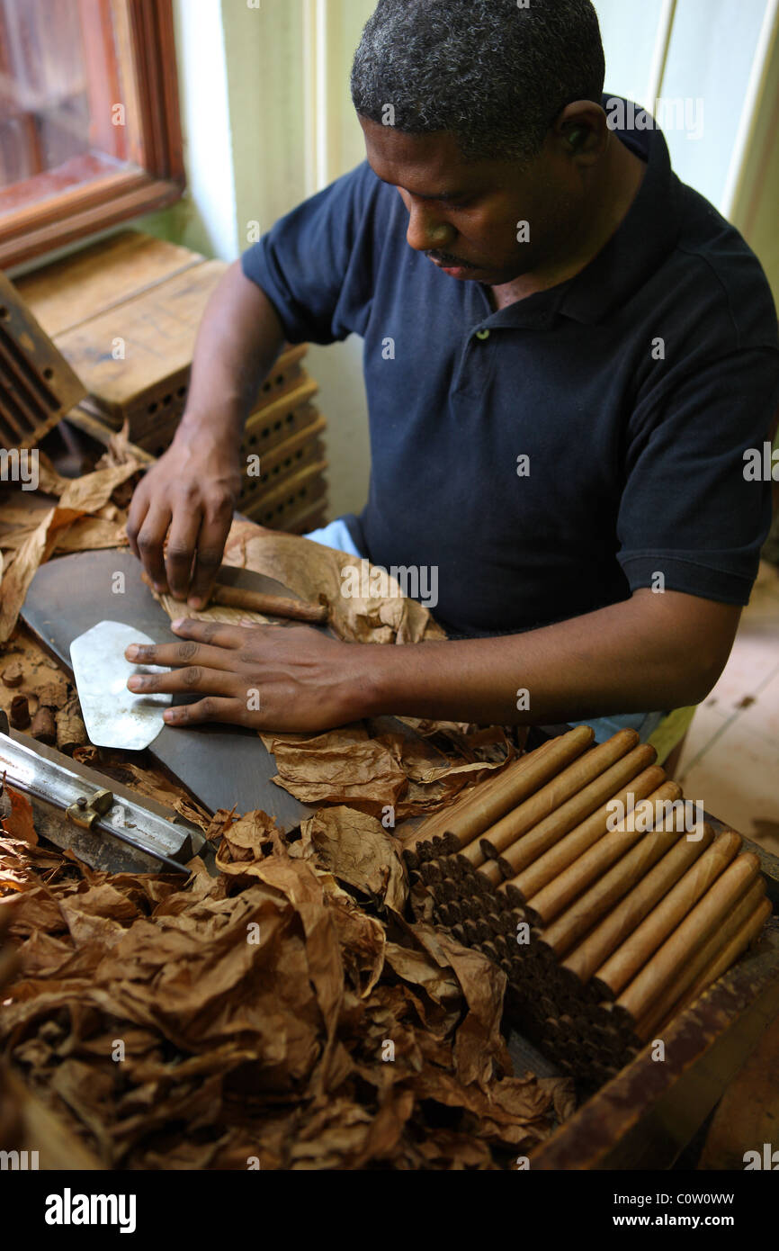 Santo domingo dominican republic cigars hi-res stock photography and ...