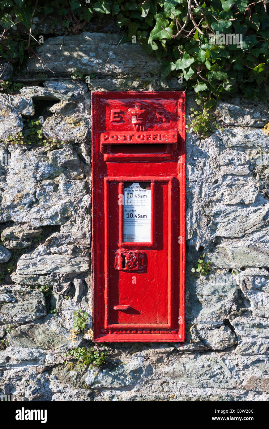 Red post box Stock Photo - Alamy