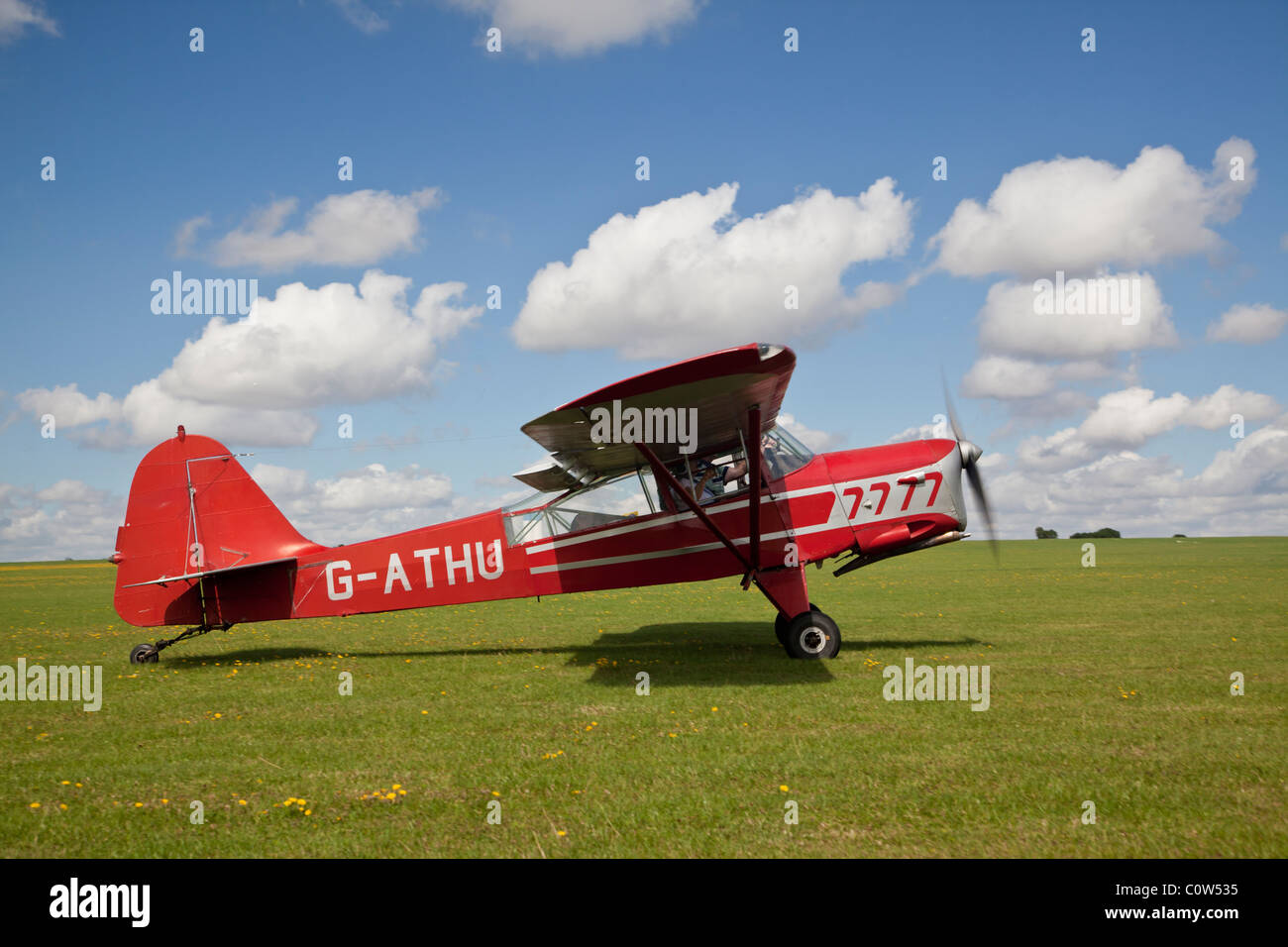 Beagle aircraft hi-res stock photography and images - Alamy