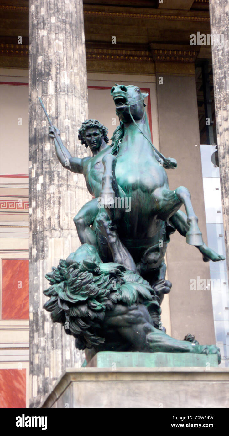 Statues Berlin bridge Stock Photo - Alamy