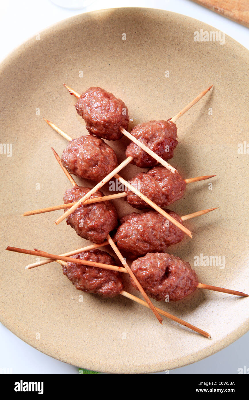 Minced beef balls hi-res stock photography and images - Alamy