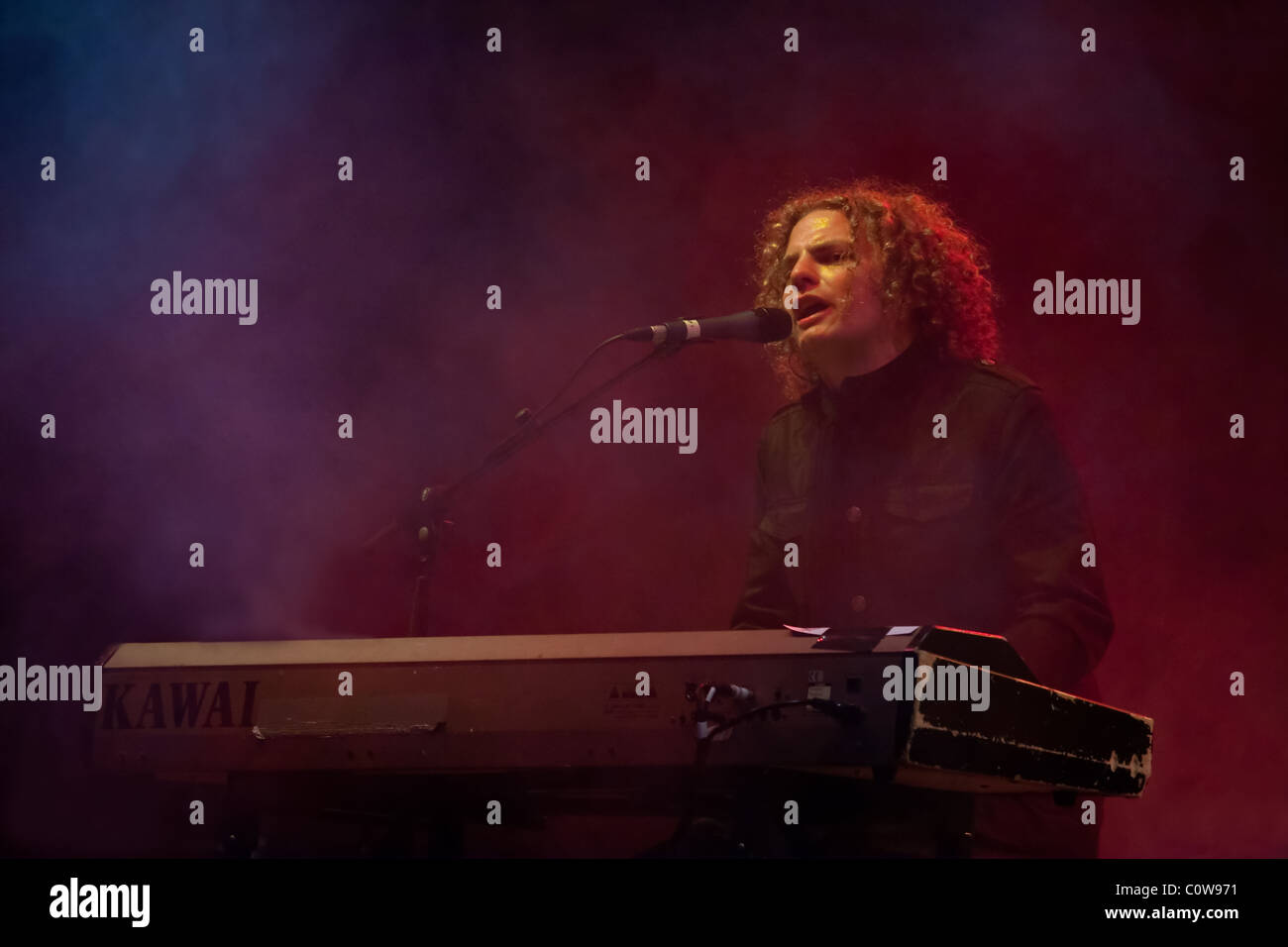 Band toploader hi-res stock photography and images - Alamy