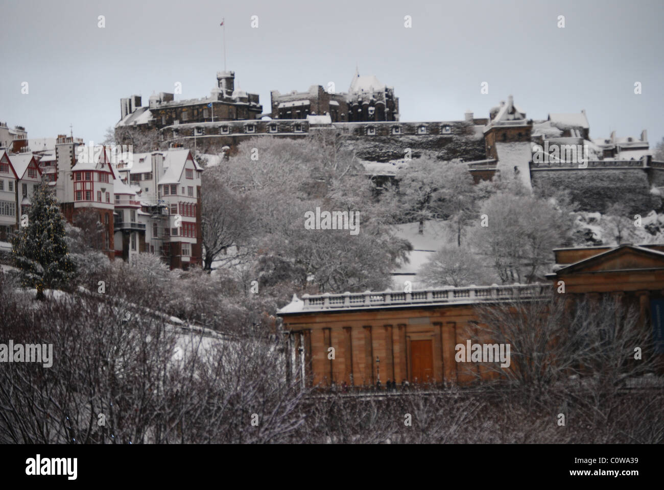 Edinburgh Castle overlooking the National Gallery of Scotland Stock ...
