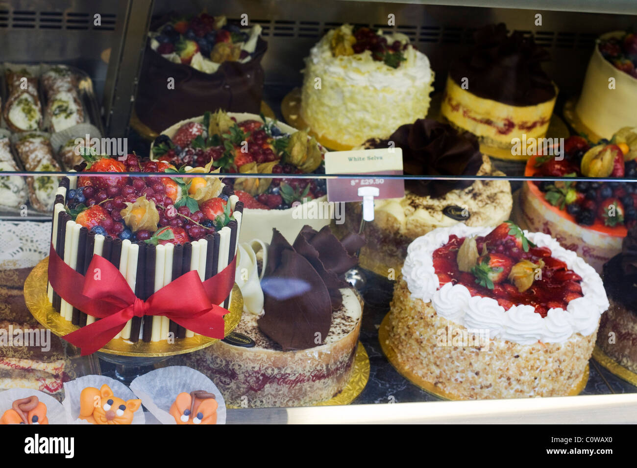 Fancy food display hi-res stock photography and images - Alamy
