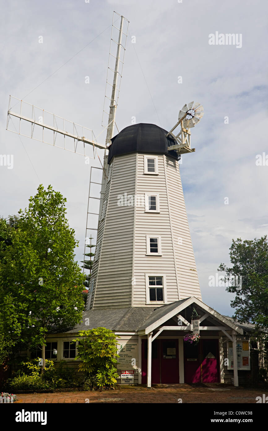 Windmill new zealand hi-res stock photography and images - Alamy
