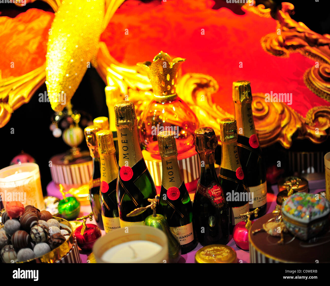 Fortnum and Mason Window display Stock Photo - Alamy