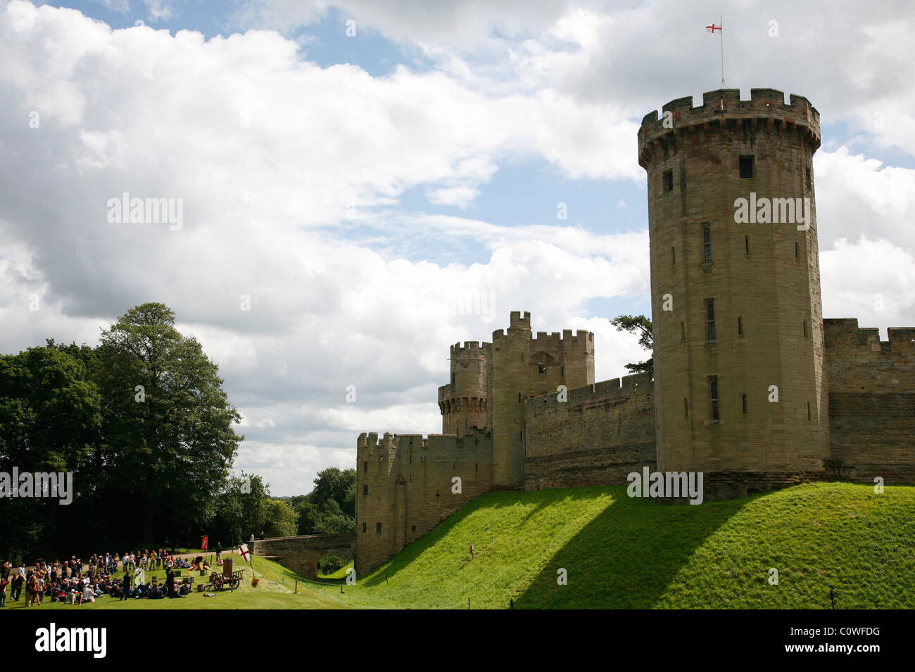 Warwick castle hi-res stock photography and images - Alamy