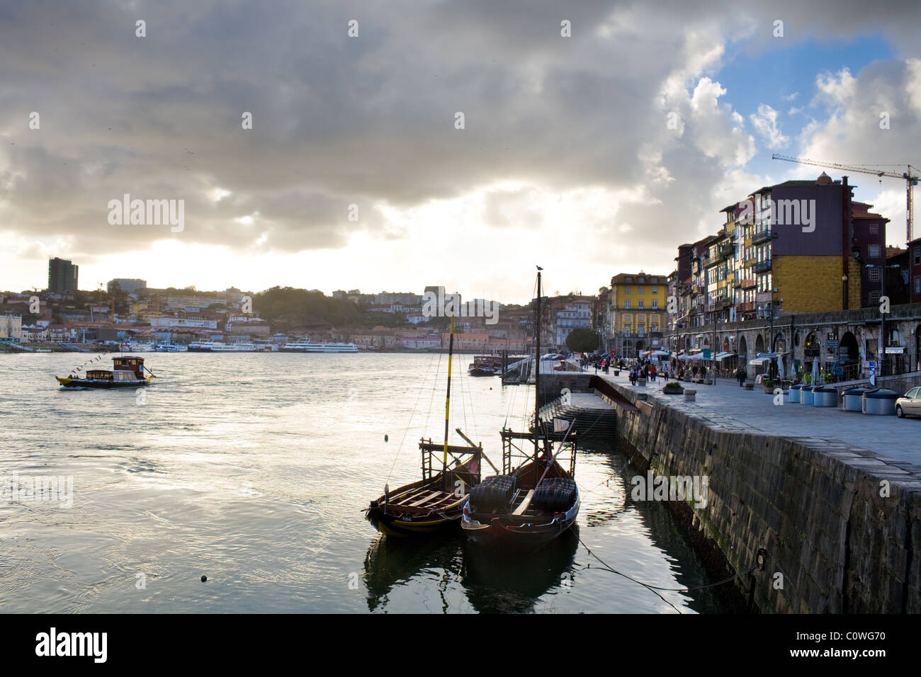 Cais hi-res stock photography and images - Alamy