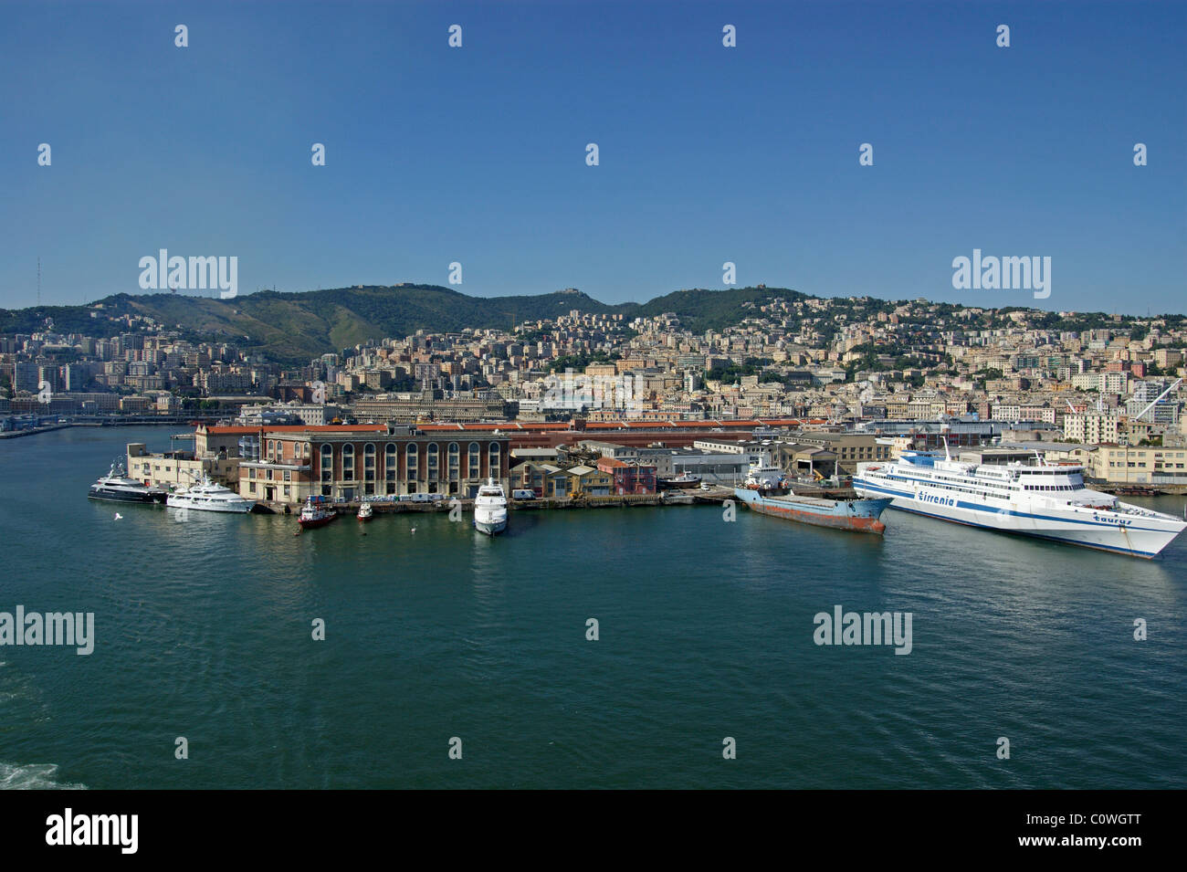 Port of napoli hi-res stock photography and images - Alamy