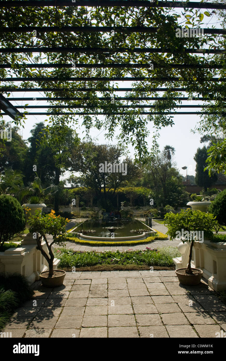 Pergola garden hi-res stock photography and images - Alamy