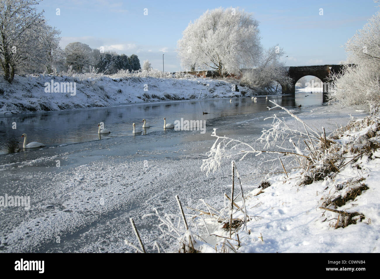 Farndon bridge hi-res stock photography and images - Alamy