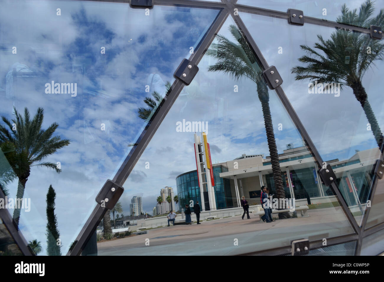 Freeform glass wall of the Dali Museum in St. Petersburg, Florida ...