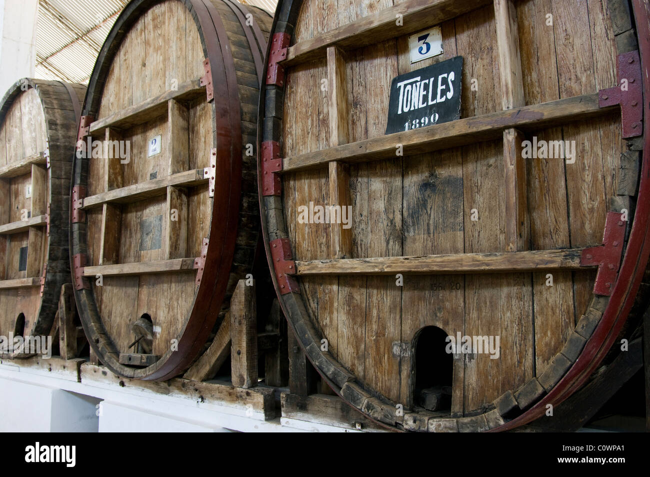 Perú. Ica. Tacama wineries. Old wine barrels Stock Photo - Alamy