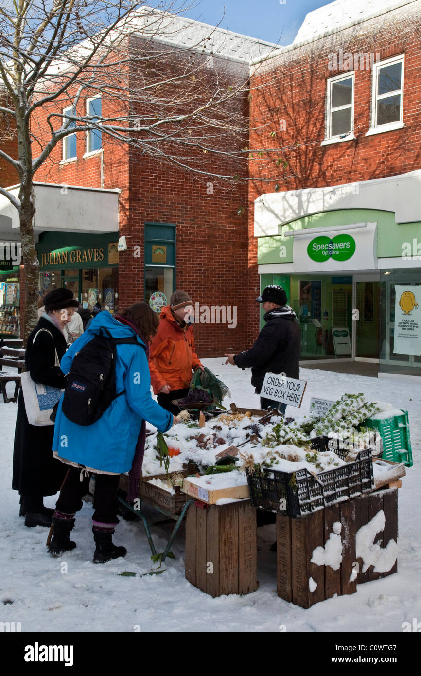Vegetable stall, Street market, Lewes, Sussex, England Stock Photo - Alamy