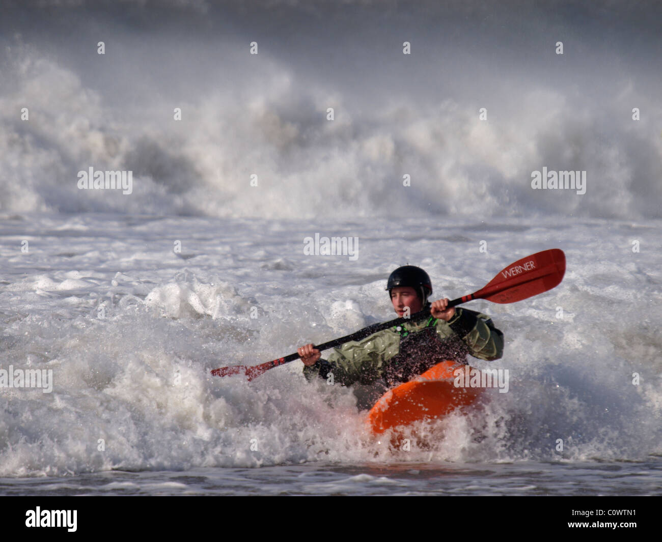 Surf kayaking hi-res stock photography and images - Alamy