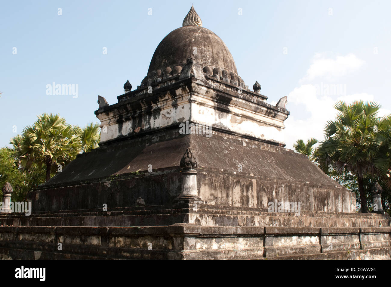 That Pathum (Lotus Stupa) commonly known as That Makmo (Watermelon ...