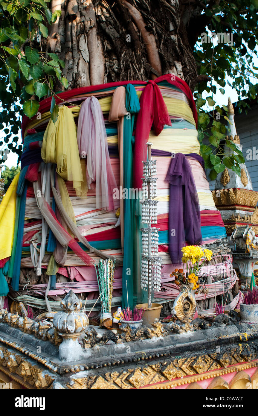 Lao temple offerings hi-res stock photography and images - Alamy