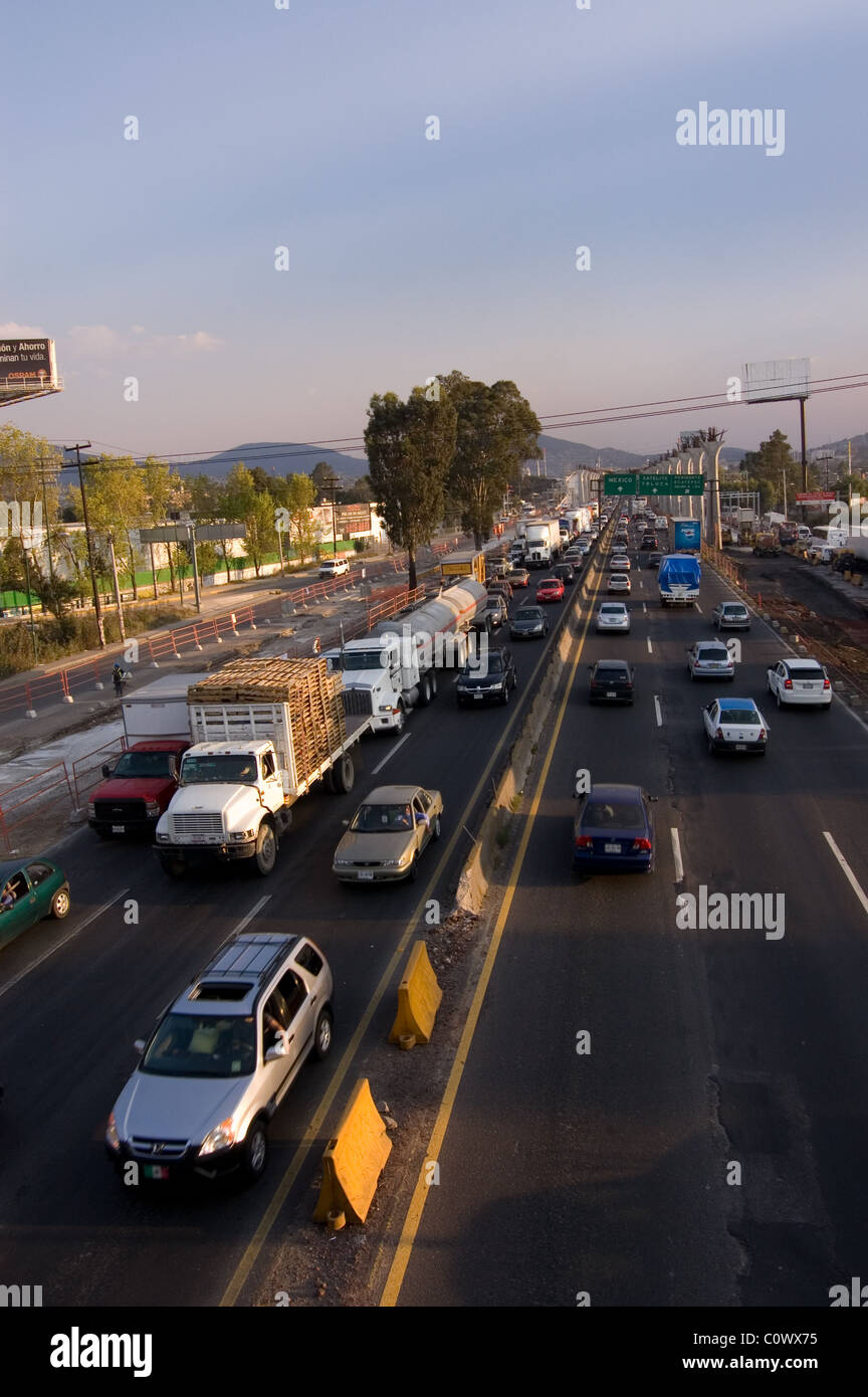 Highway construction mexico hi-res stock photography and images - Alamy