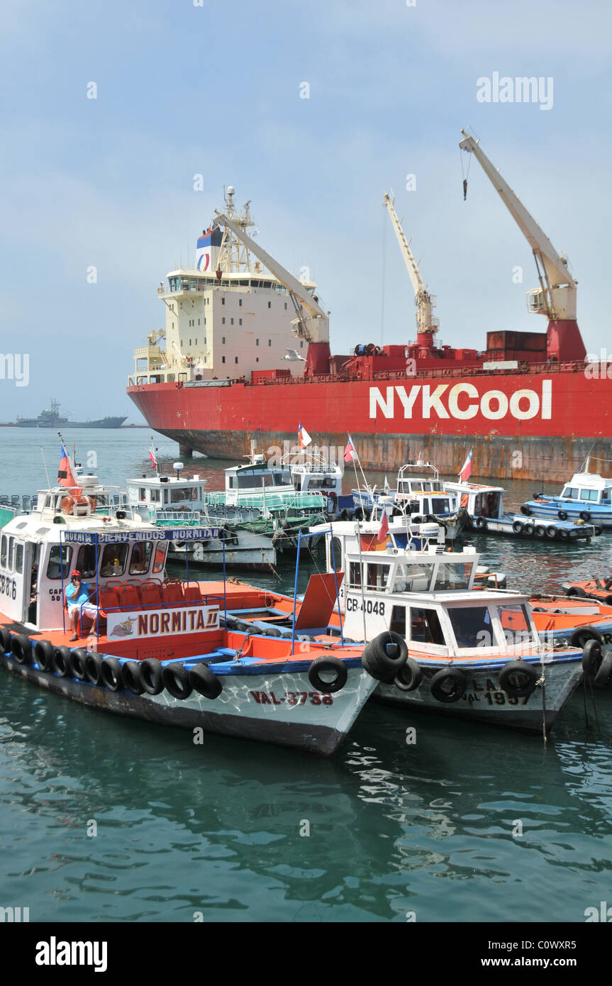 Reefer ship hi-res stock photography and images - Alamy