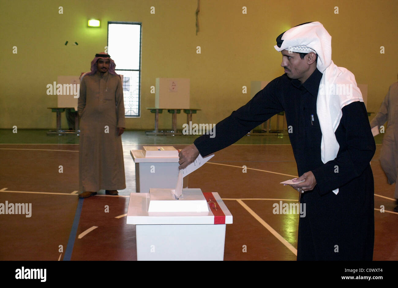 Riyadh, Saudi Arabia Voters cast their ballots during historic first ...