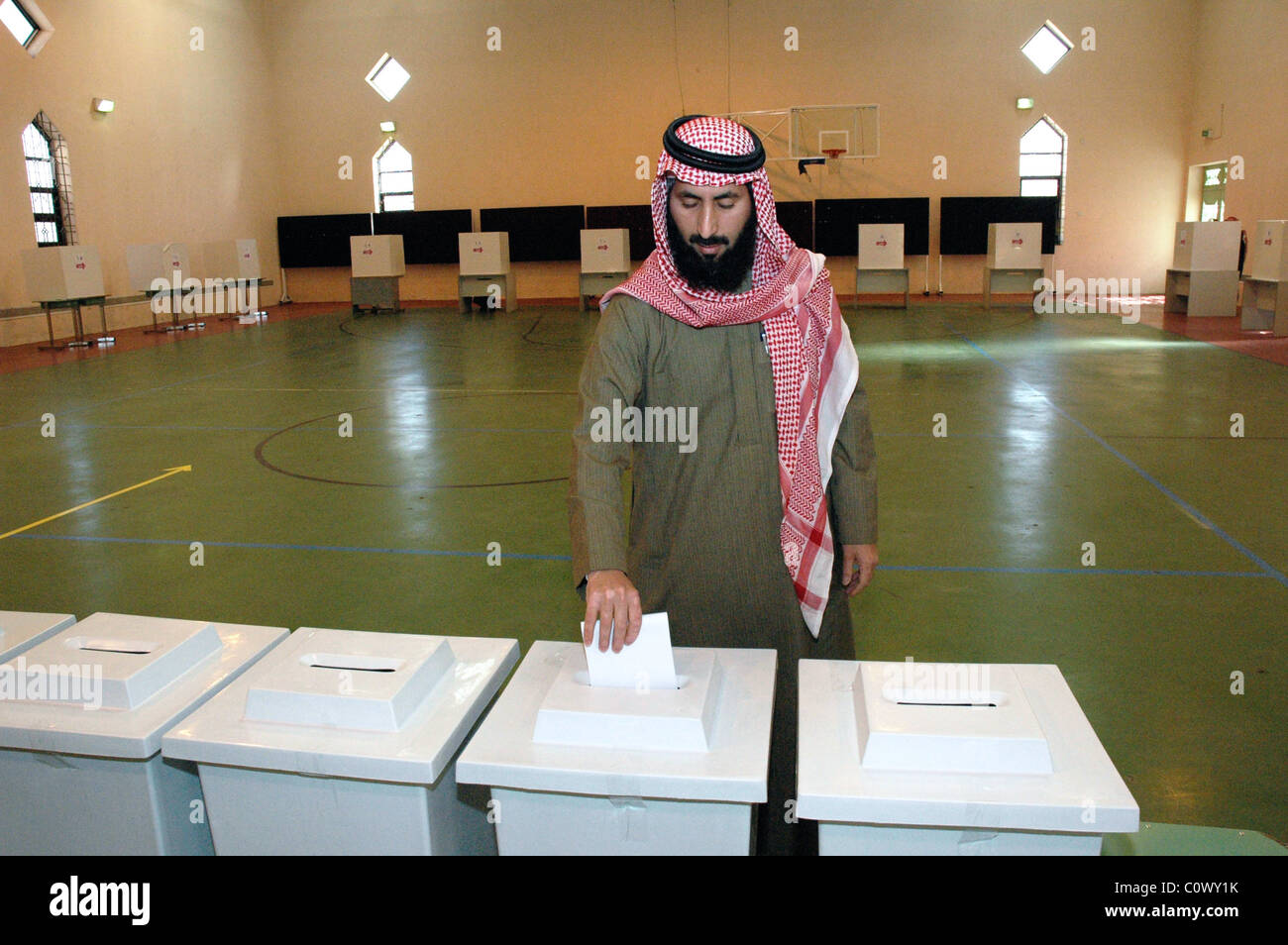 Riyadh, Saudi Arabia Voters cast their ballots during historic first ...
