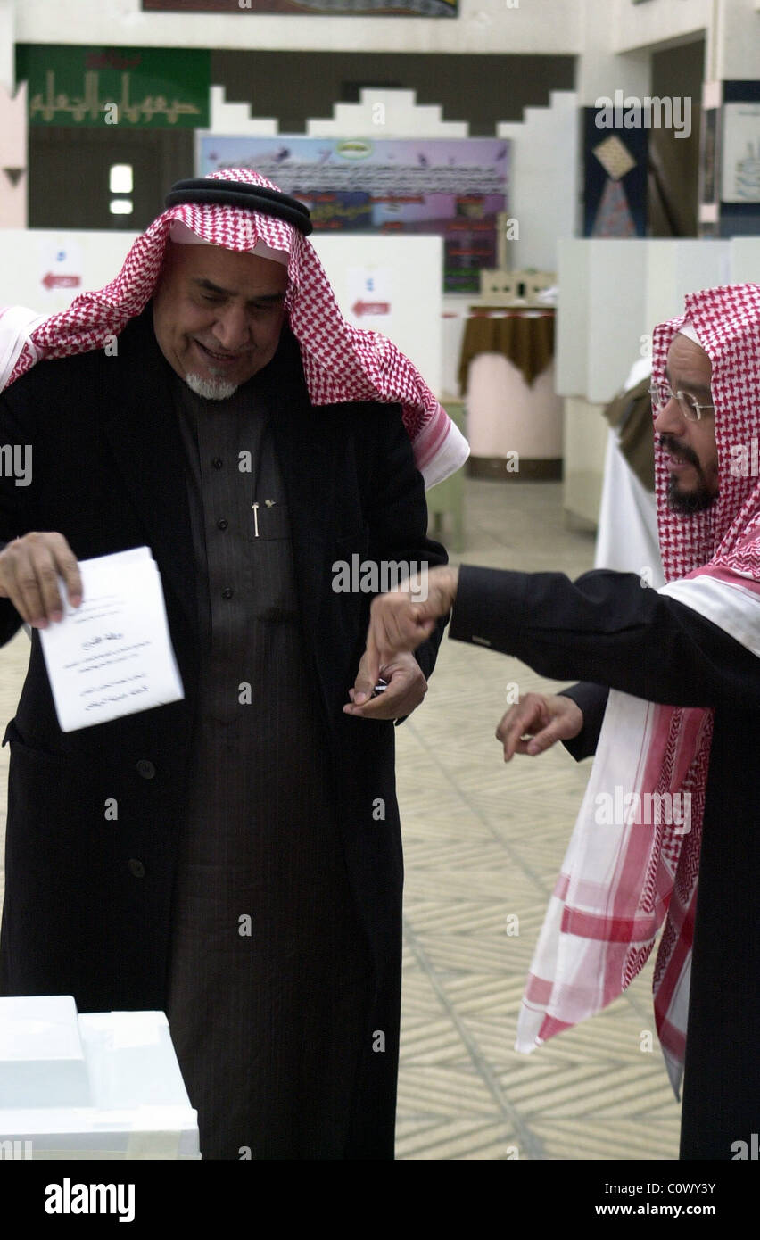 Riyadh, Saudi Arabia Voters cast their ballots during historic first ...