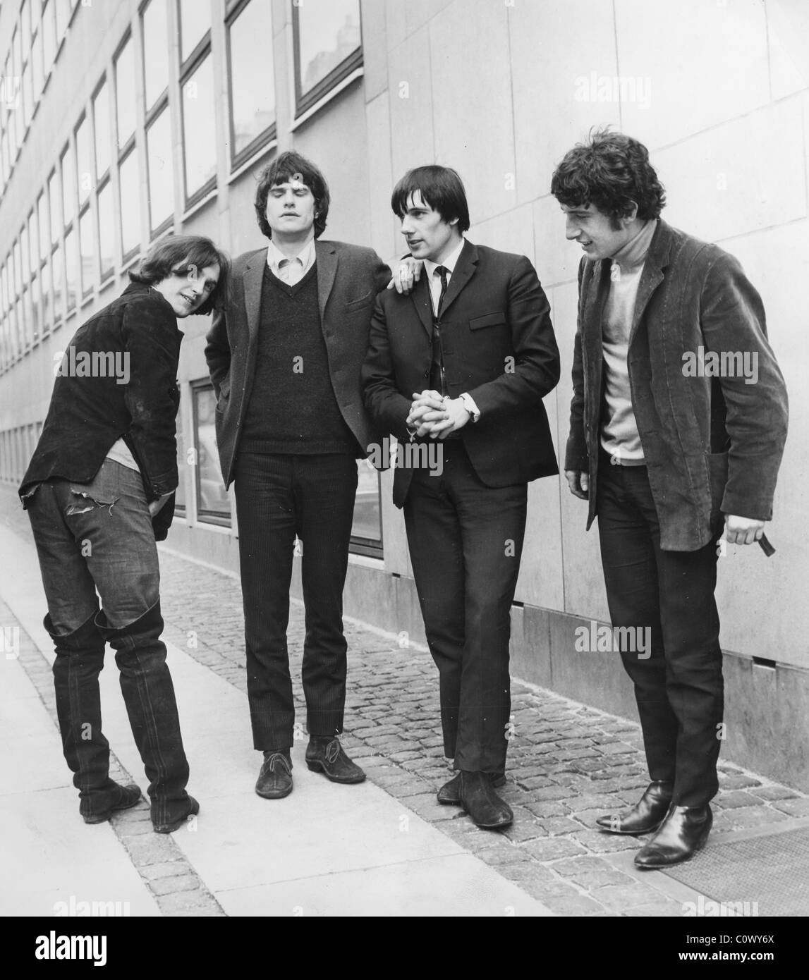 THE KINKS UK pop group in 1965 from left: Dave Davies, Ray Davies, Mick ...